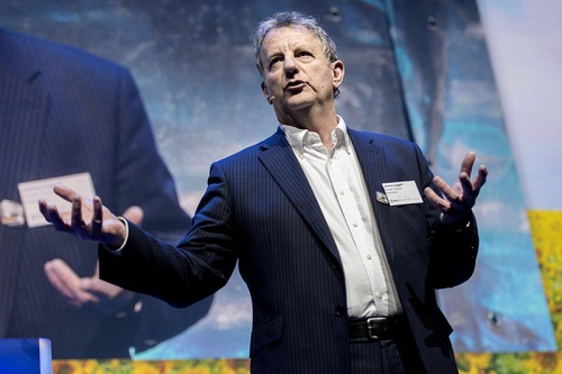 New Jeremy Leggett book shows ‘carbon war’ being won - Climate Action