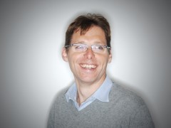 Lietcorp founder Mark Blythe discusses LED lighting solutions with ...